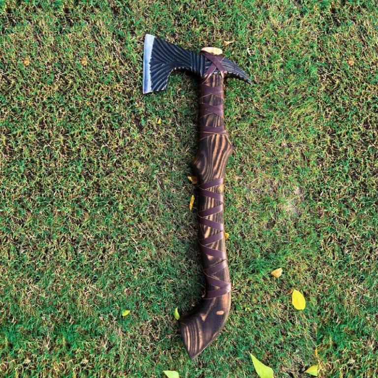 Choosing The Right Material For A Tomahawk Handle: A Full Guide